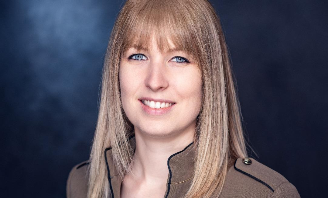 Angela Albrecht's Instagram, Twitter & Facebook on IDCrawl